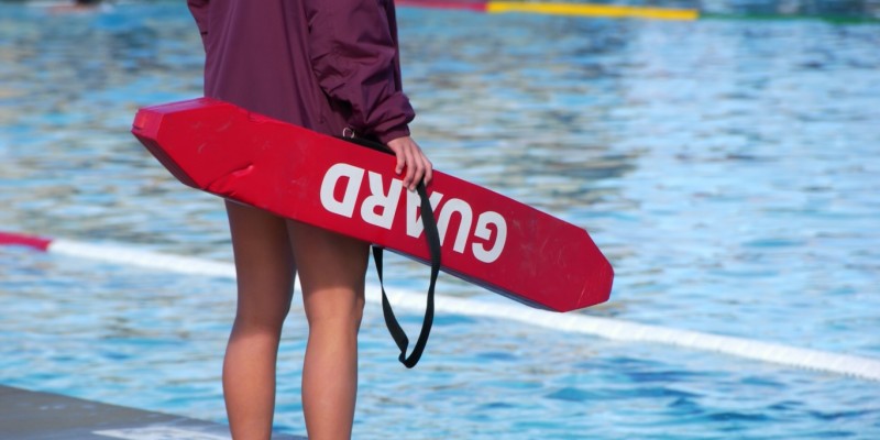 Lifeguard Services - Progressive Pool Management Inc.